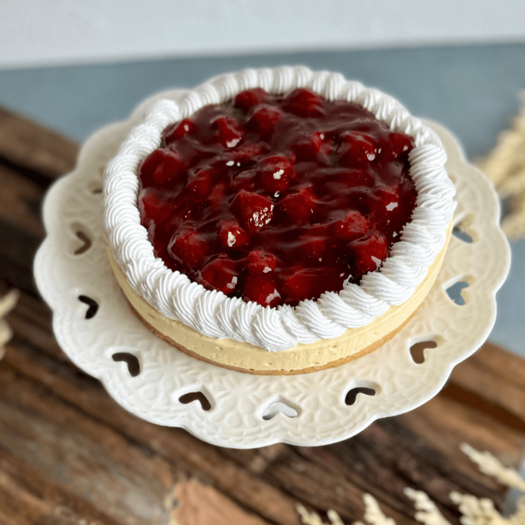 Strawberry Cream Cheesecake - The Fab